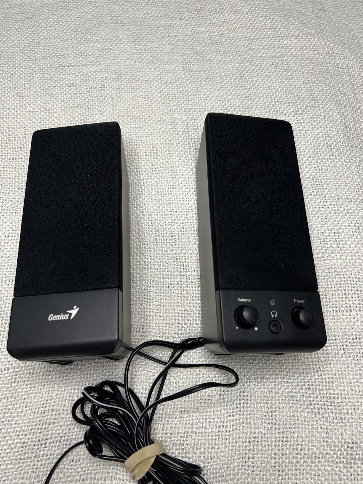 Genius Speakers SP-S110 Multi Media speakers 120V Stereo PC 2 Piece ...