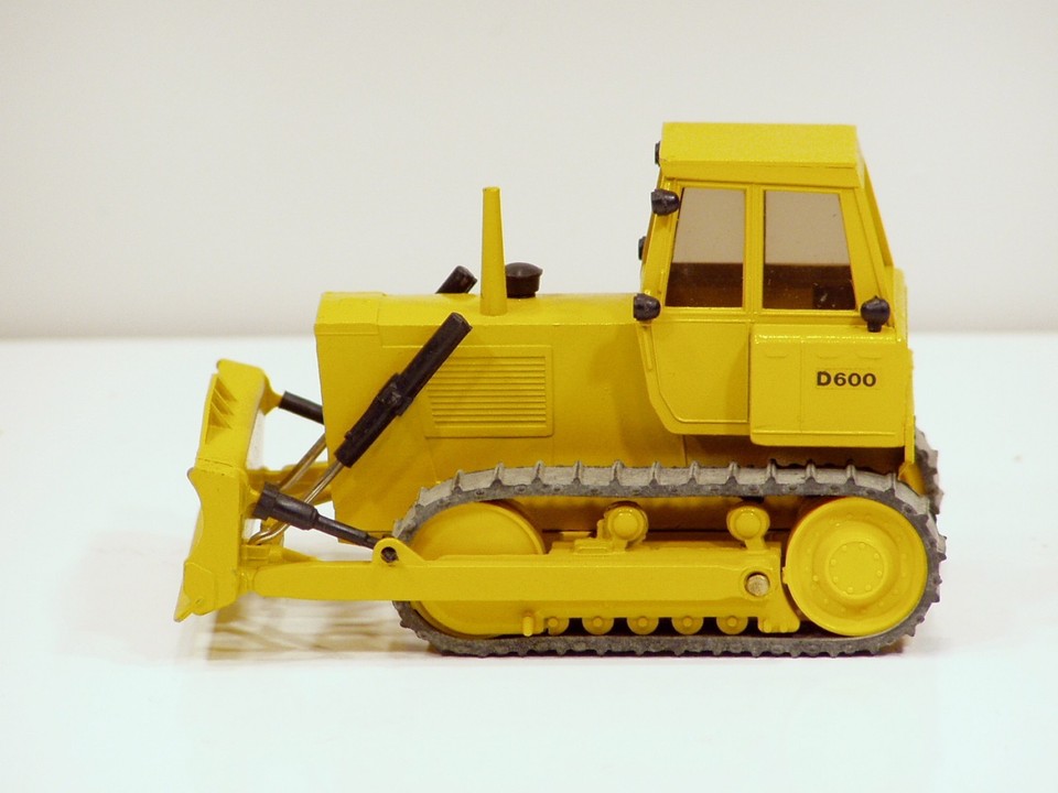 Hanomag D600 Dozer - 1/50 - Cursor #1269 - MIB | eBay