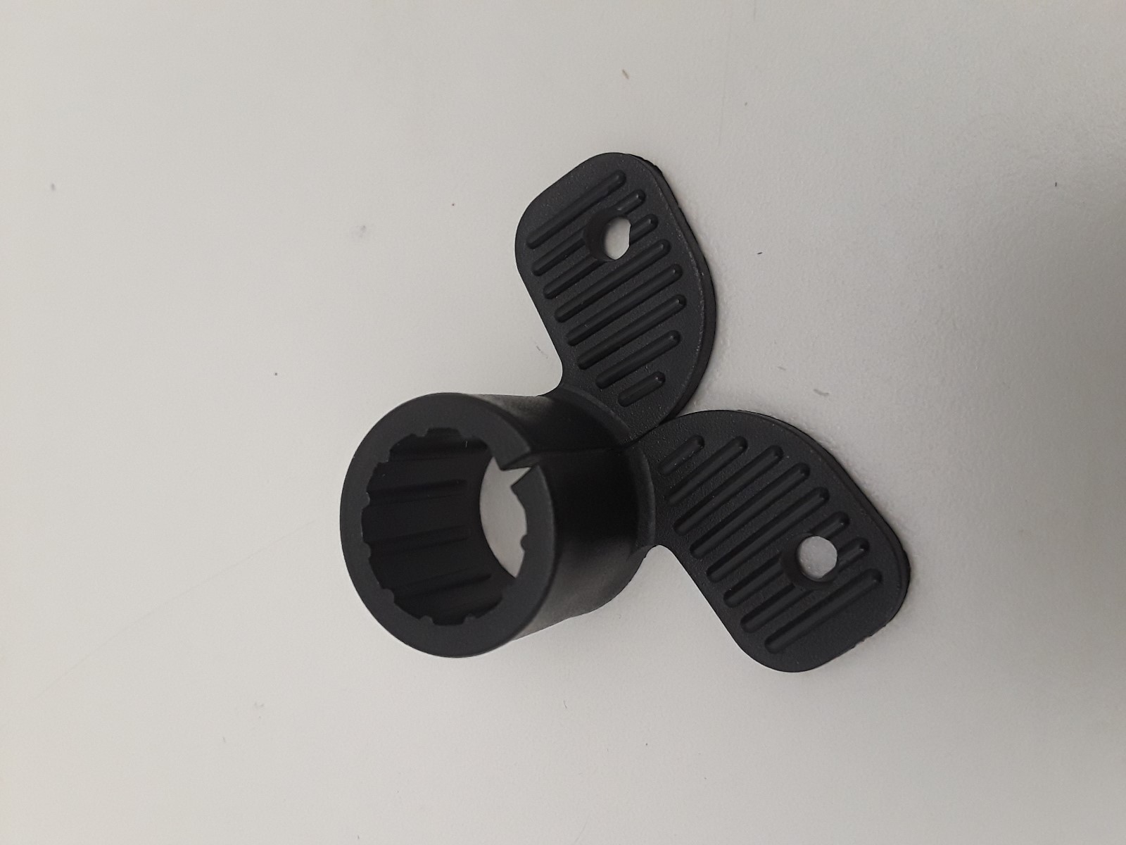 (100) Insulating Suspension Clamps 1/2" Hydronic Alternatives | eBay