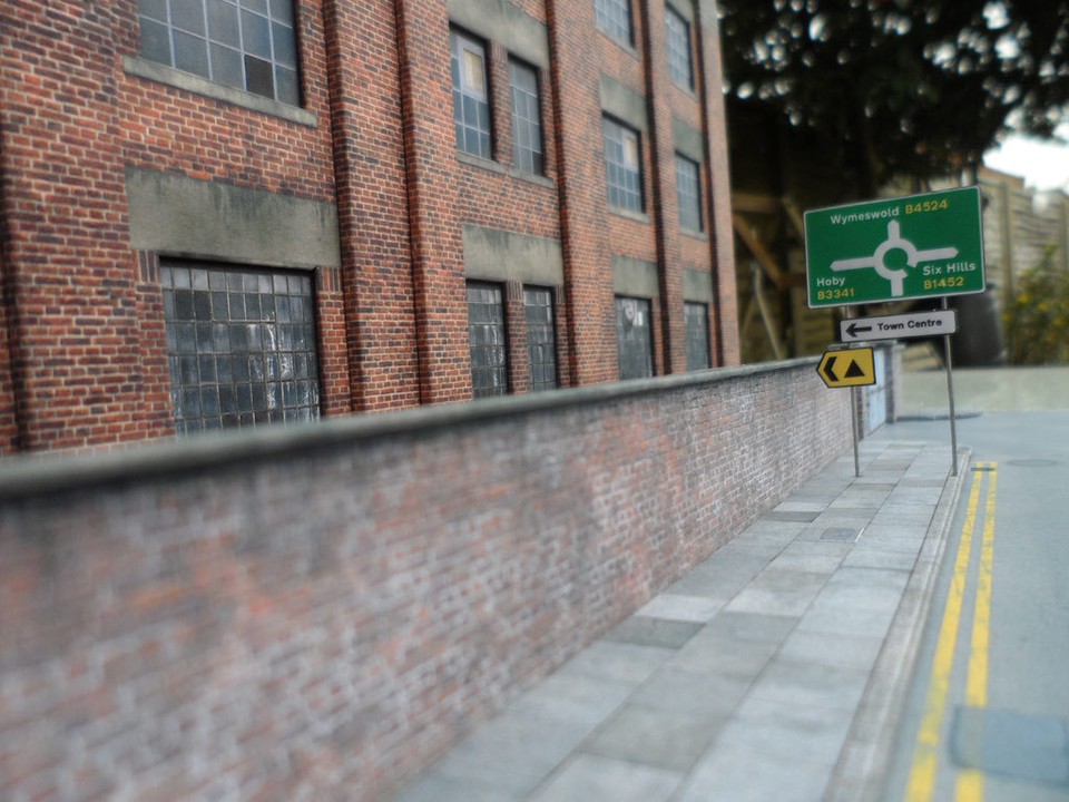 CONCRETE SLABBED PAVEMENT LIGHT GREY CARD KIT- OO GAUGE MODEL RAILWAY ...