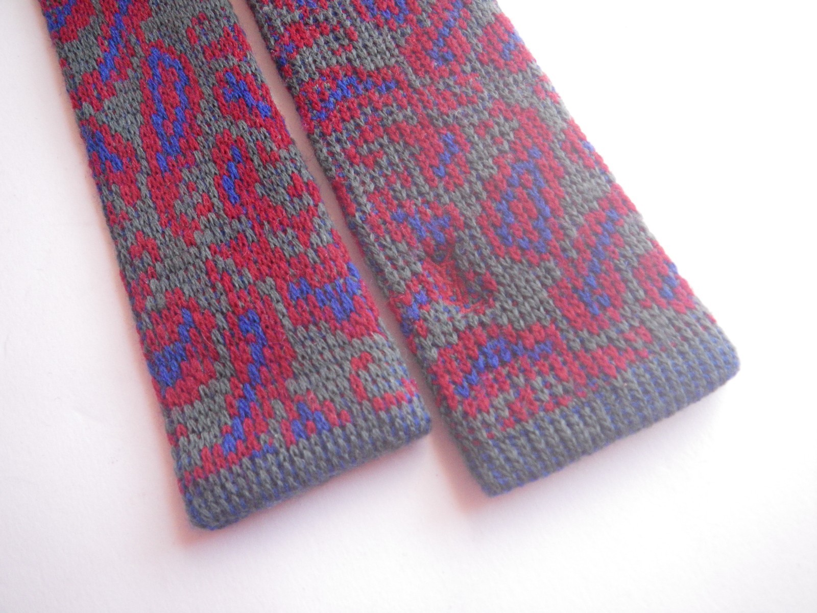 YSL YVES SAINT LAURENT Paris Mens Wool Neck Tie, Chun… - Gem