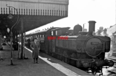 PHOTO GWR 74XX NO 7412 1962 AT OXFORD RAILWAY STATION 12.44 LOCAL TO ...