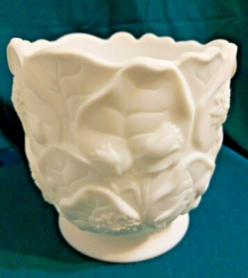 Fenton White Satin Glass "Water Lily" Pattern 5 1/2" Tall Footed Flower ...
