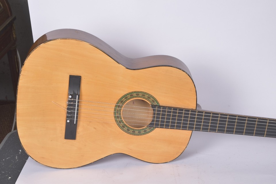 6 String Classical Acoustic Guitar – Natural Wood Finish Student ...