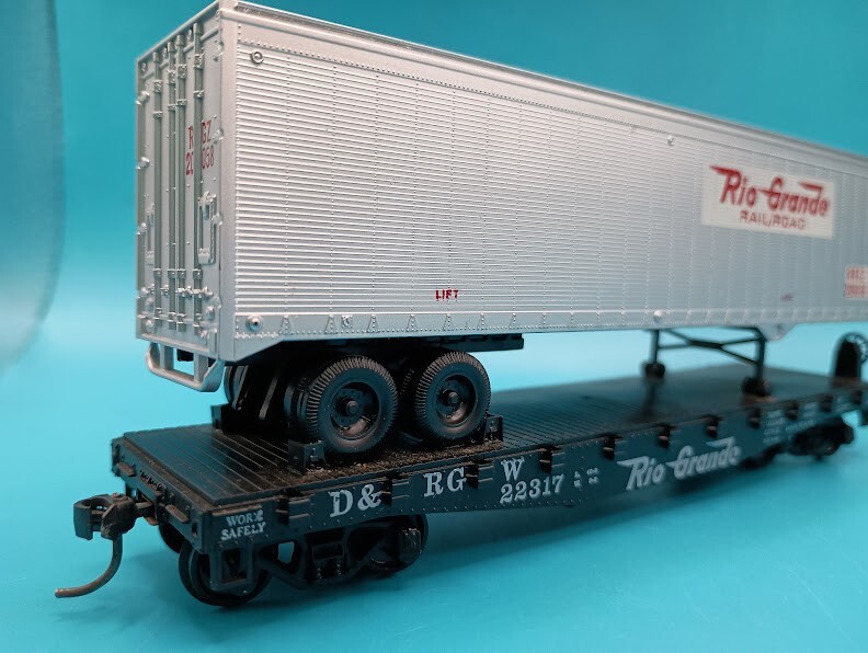 HO FLAT CAR PIGGYBACK RIO GRANDE D&RGW 22317 RIO GRANDE TRAILER RRGZ ...