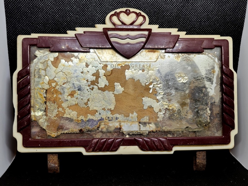 VINTAGE BAKELITE VISOR MIRROR Crown Hearts BURGUNDY WHITE Clip On ...