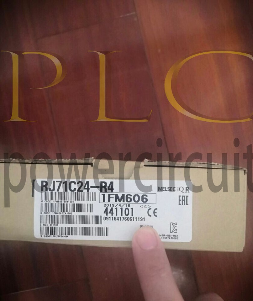 MITSUBISHI RJ71C24-R4 Communication Unit New RJ71C24R4 Expedited ...
