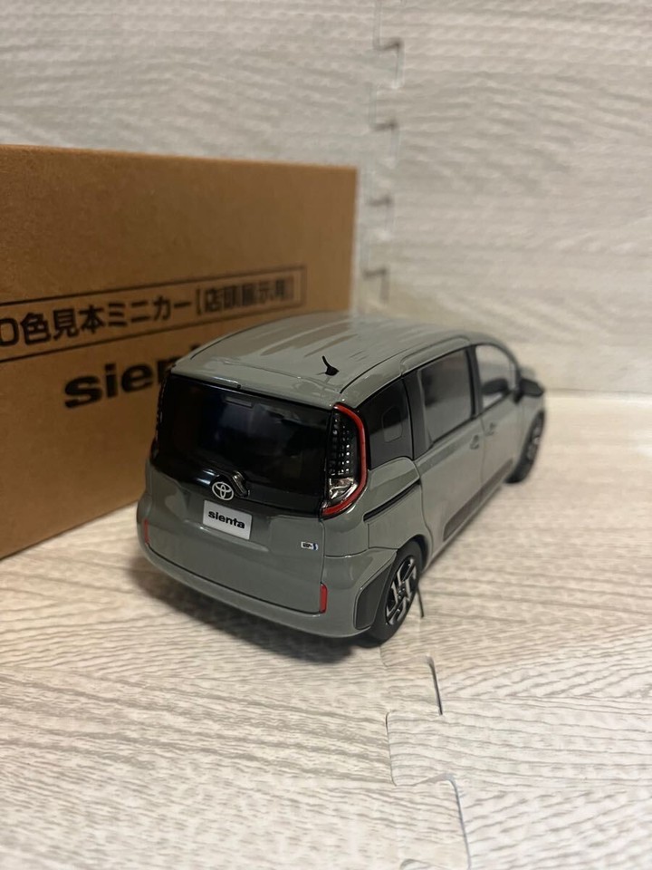1/30 Toyota Sienta Latest Model Color Sample Miniature Urban Khaki | eBay