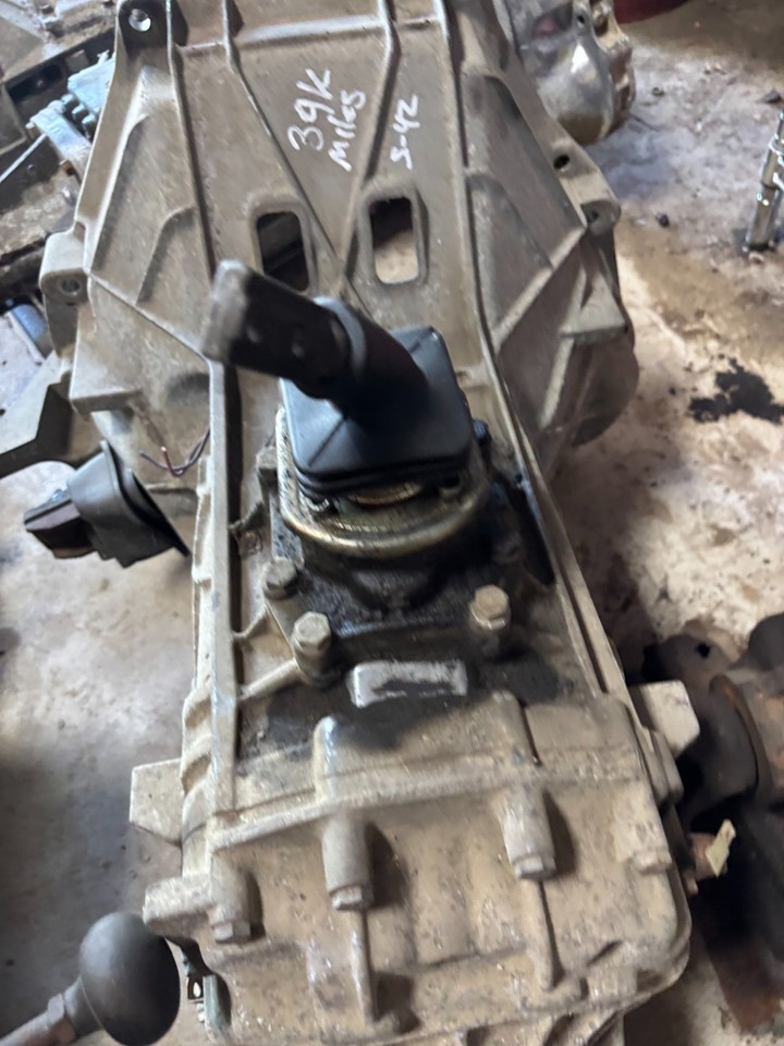 1987 88 91 92 1993 F250 F350 F450 ZF5 5 SPEED 2WD S42 USED MANUAL ...