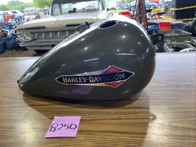 Harley M8 Softail Gas Tank Fuel Deluxe Heritage Emblem Light Scuff Grey ...
