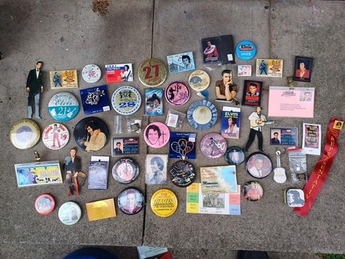 Vintage Elvis Presley Badges Pin Badges Magnets Graceland Memorabilia ...