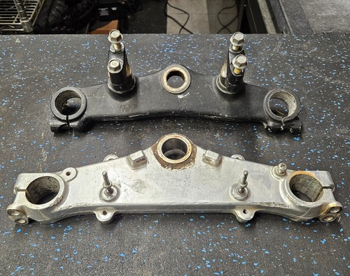 1985 Yamaha TRI-Z 250 Stem Clamps OEM Triple Clamps Steering YTZ TRIZ ...
