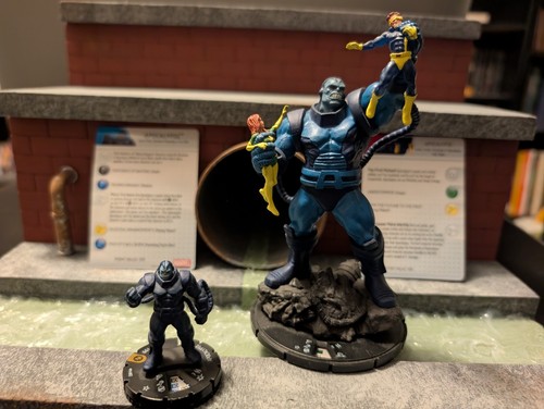 Set of Heroclix Apocalypse! WKM-002 Convention Exclusive and GXG-003 ...