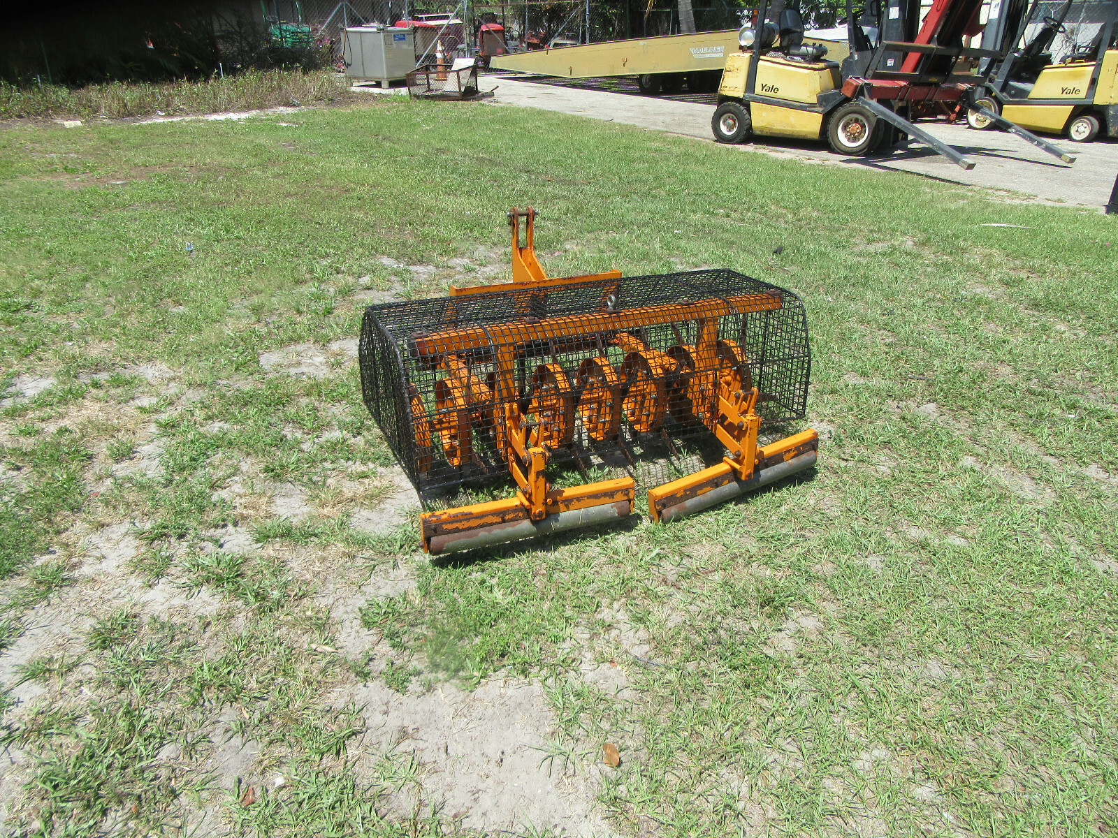 Deep Tine Slitter Lawn Aerator SISIS MultiSlit 1200 3 pt Hitch 18-25 hp ...