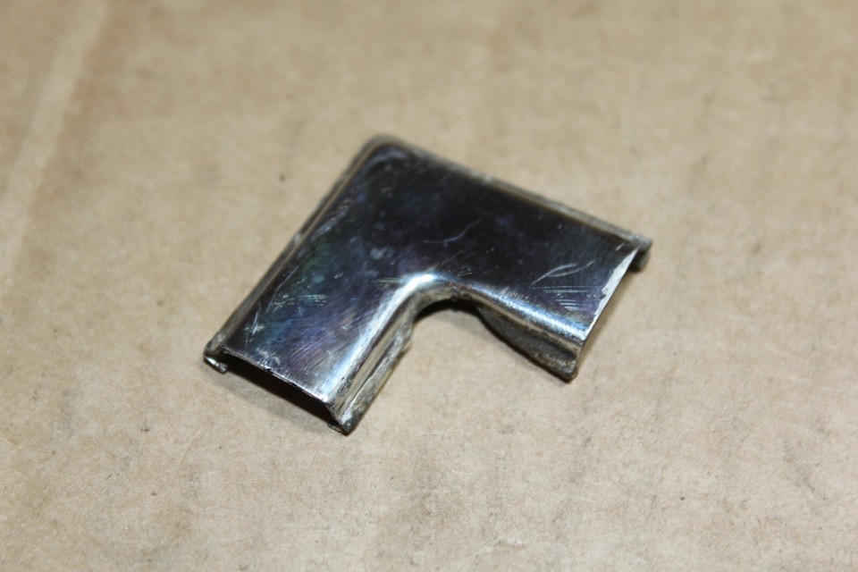 GENUINE BMW E30 REAR WINDOW MOLDING TRIM SIDE CORNER COVER JOINT CUP ...