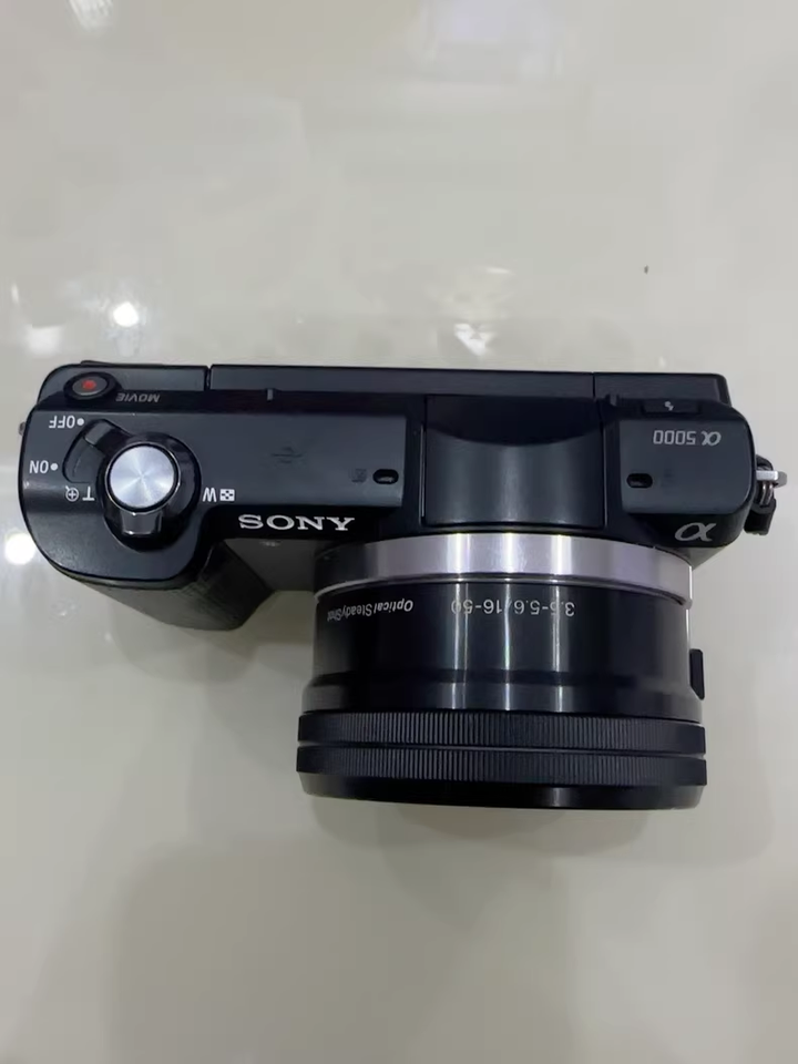 Sony Alpha A5000 20.1 MP Flip Screen Mirrorless Camera with PZ 16-50mm ...