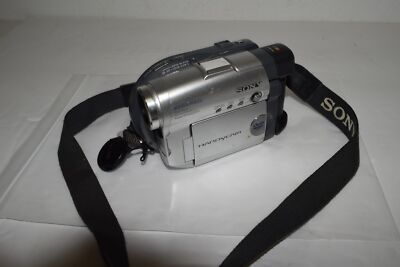 SONY HANDYCAM MODEL DCR-DVD201 DIGITAL VIDEO CAMERA RECORDER (UGK25) | eBay