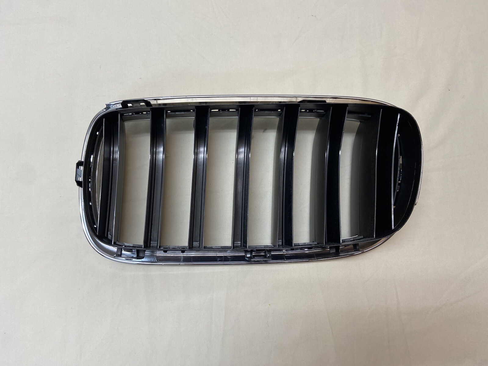 OEM 2014 2015 BMW X6 F16 Right Front Chrome and Black Kidney Grille ...