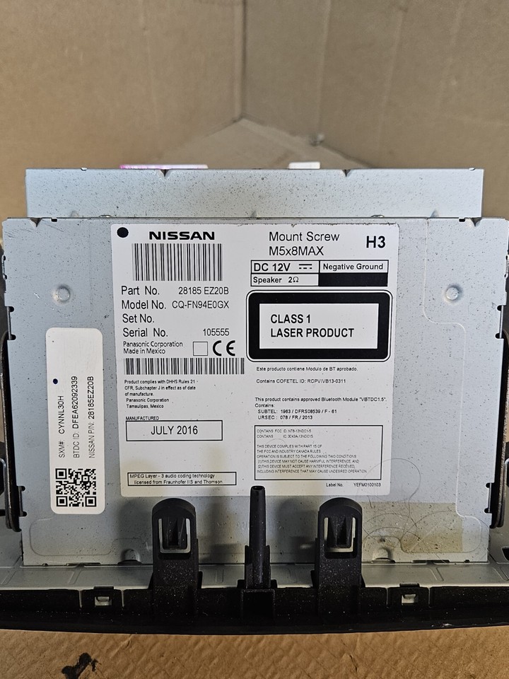 2017 Nissan Titan Radio Receiver AM-FM w/ CD Player 28185 EZ20B OEM | 2 ...