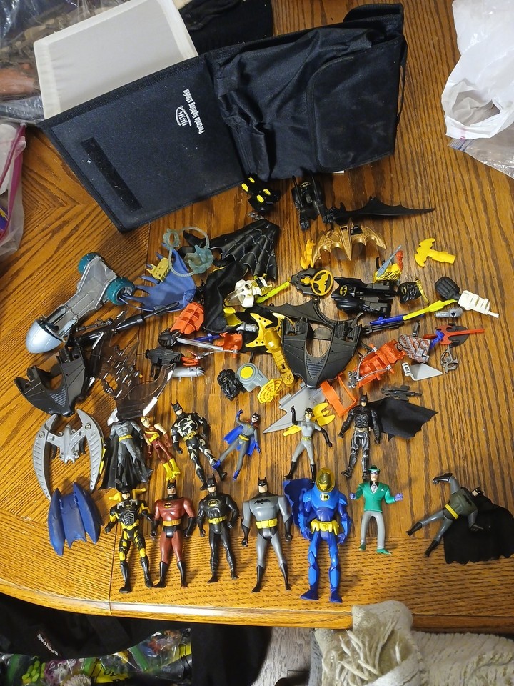 Vintage 80s / 90s * BATMAN ACCESSORY WEAPONS LOT * 2 Pounds Kenner Toy ...