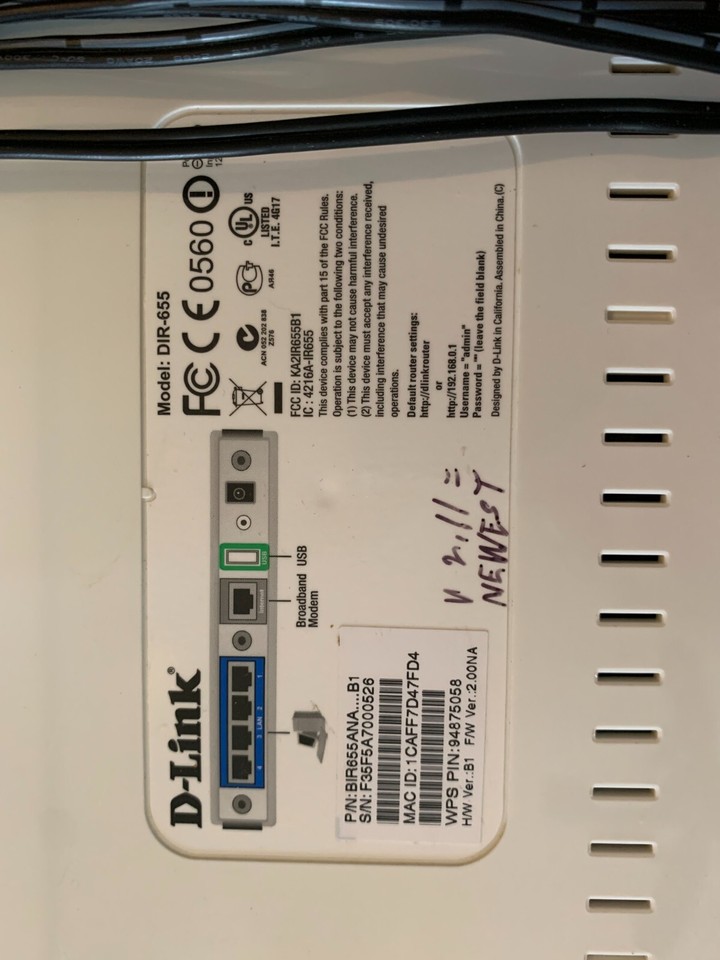 D-Link DIR-655 300 Mbps 4-Port Gigabit Wireless N Router. Works fine ...