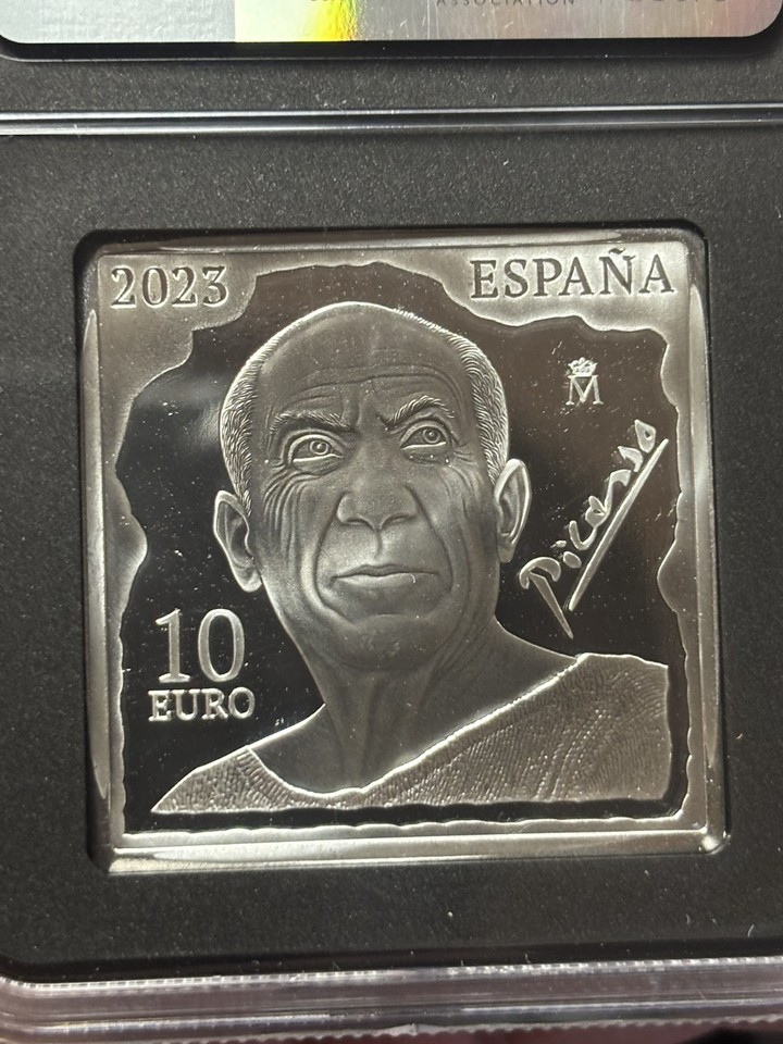 2023-M Spain Head Of Woman Crying With Scarf Picasso Vaultbox Series 7 ...
