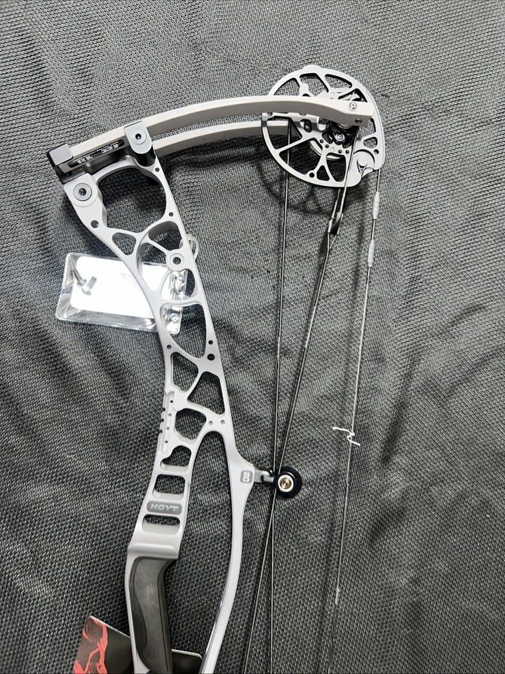 NEW Hoyt Alpha Ax2 SD RH 40/50lb Tombstone Compound Bow QUALITY | eBay