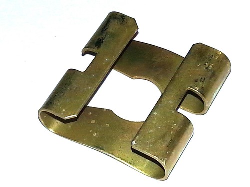 65-74 NOS Side Door Rear Quarter Window Glass Regulator Arm Retainer ...