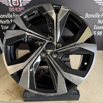1 X GENUINE ORIGINAL RENAULT CAPTUR 18” INCH ALLOY WHEEL 403005075R A ...