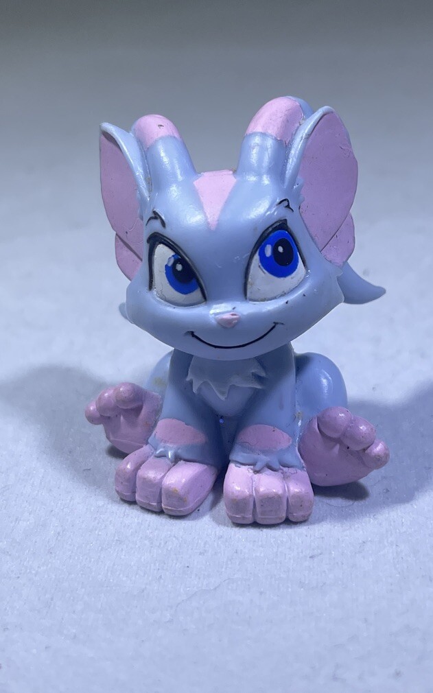 Neopets Striped Acara Collectors PVC Figure 2008 Jakks Pacific Hard To ...