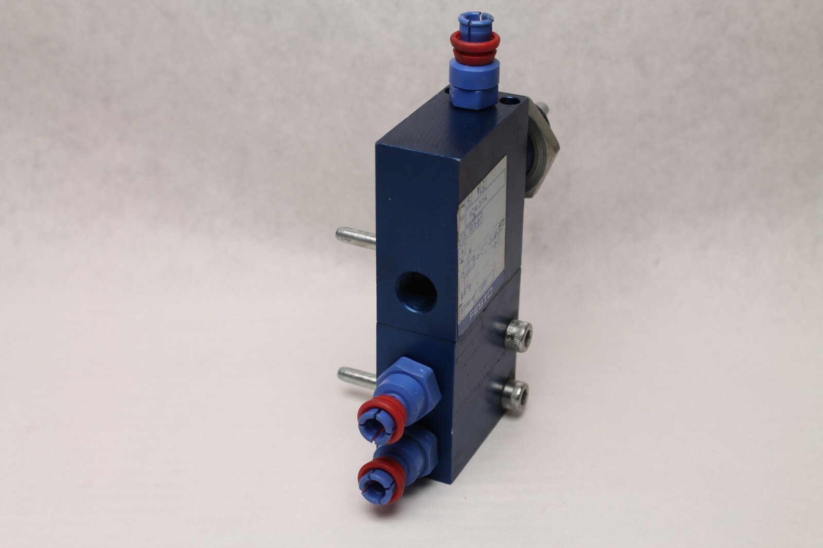 FESTO VZA-3-1/4 Time Delay Valve w/ Mounting Bracket | eBay