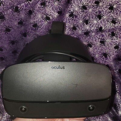 Meta Oculus Rift S PC Powered VR Gaming Headset - Black No original box ...