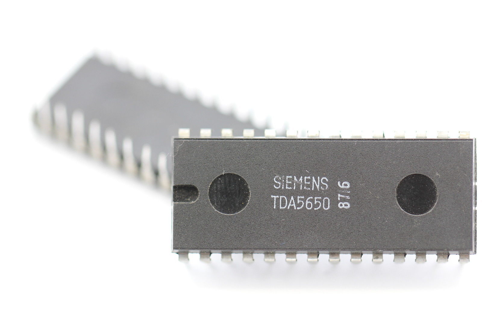 TDA5650 SIEMENS INTEGRATED CIRCUIT NOS (New Old Stock). 1PC. C536BU3F160115 | eBay