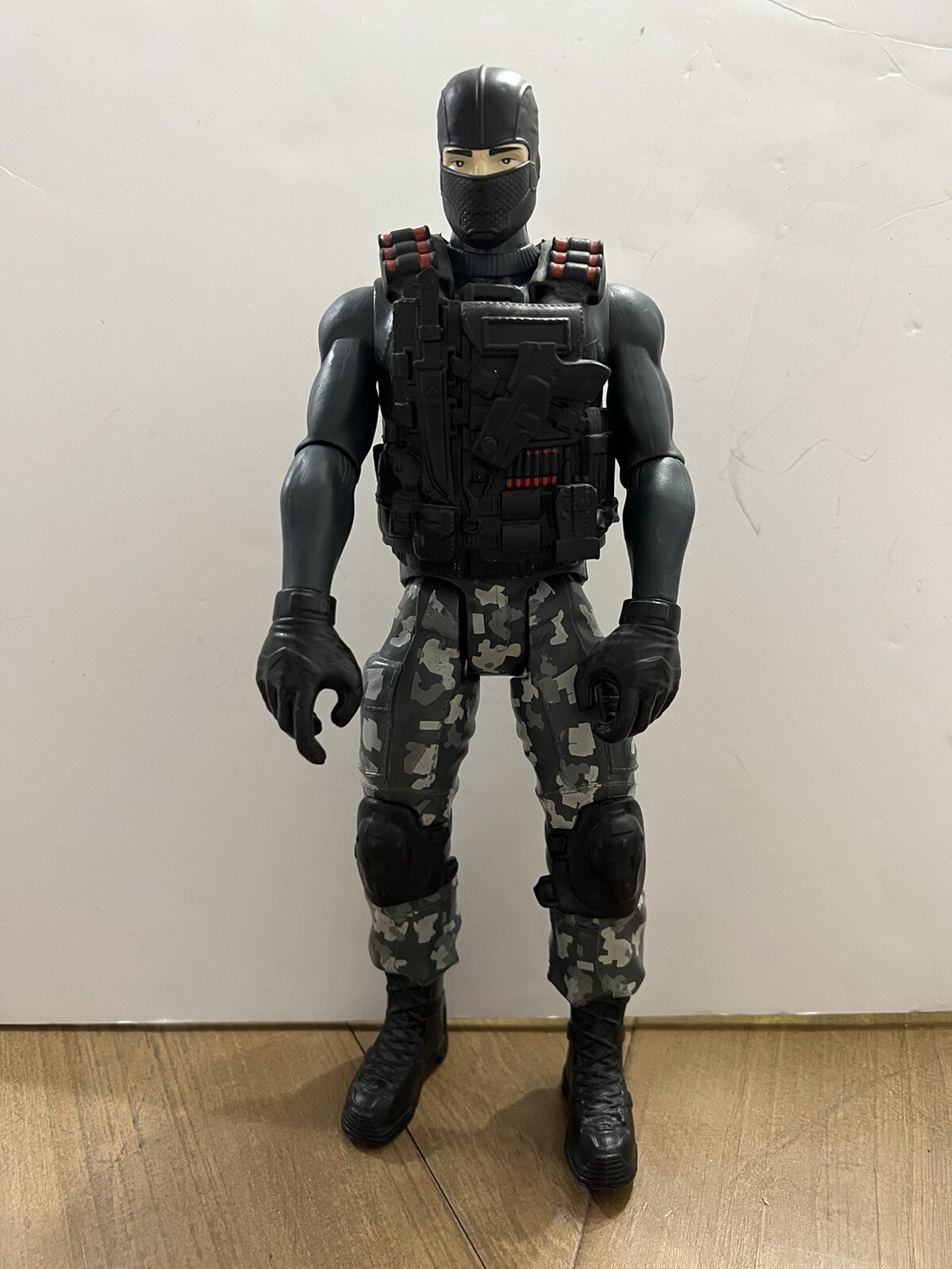 Military Action Figure Toys R Us TRUE HEROES SENTINEL 1 SHADOW Toy Army ...