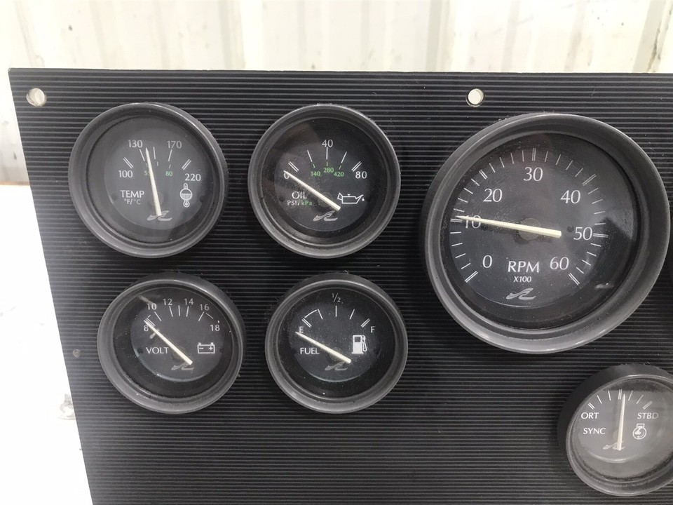 91 Sea Ray 310 Sundancer Boat speedometer tachometer dash engage board ...