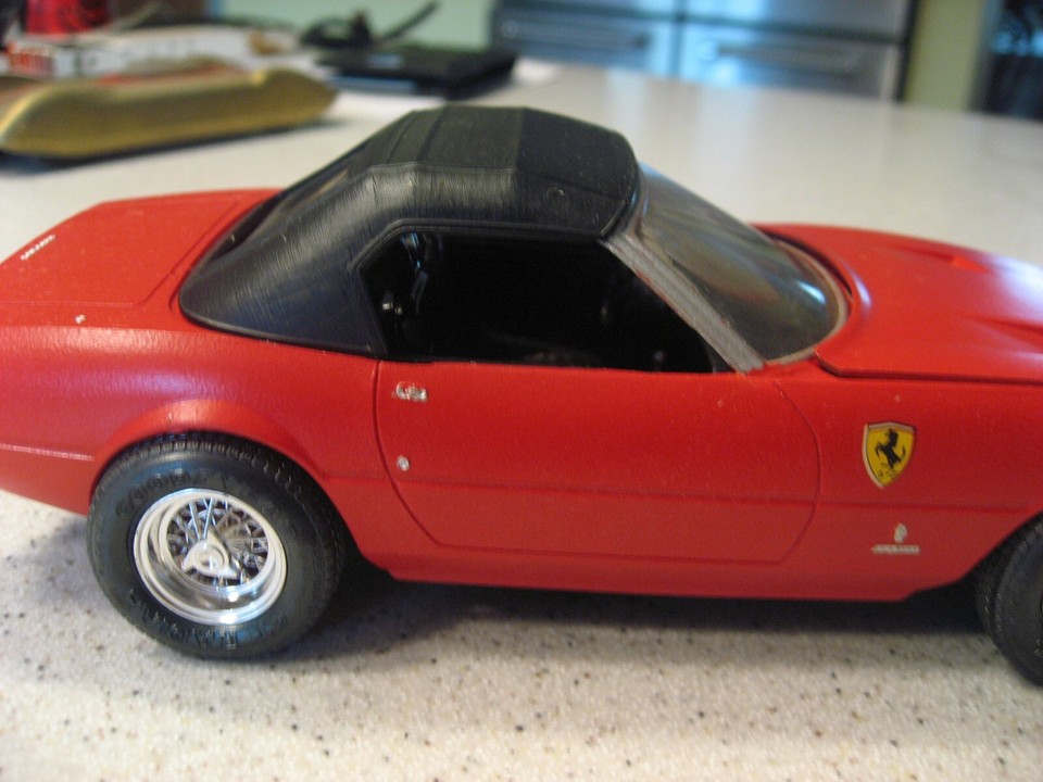 Monogram Ferrari 365 GTS/4 Daytona Spider 1:24 Plastic Model Kit ...