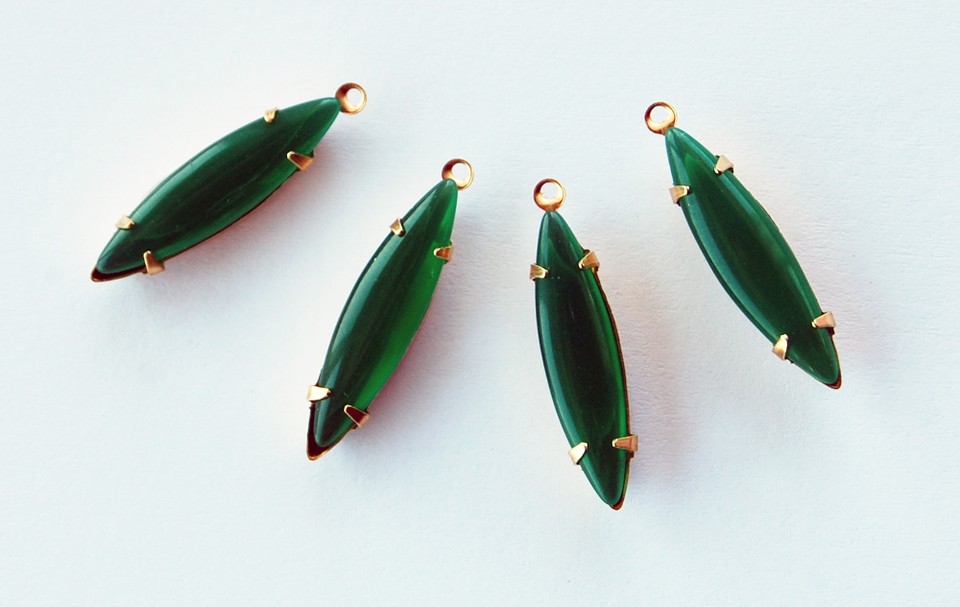 VINTAGE GLASS MARQUIS NAVETTE PENDANT BEADS 24x6mm MANY COLORS IN STOCK ...