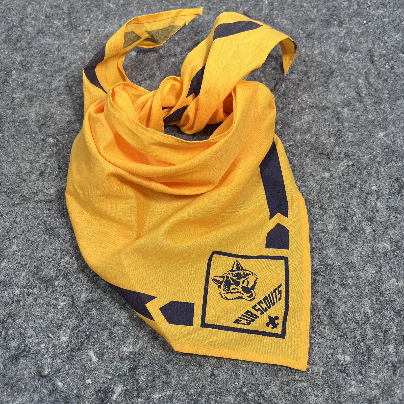 Cub Scout Bear Neckerchief Gold Yellow Scarf Bandana BSA Boy Scouts of ...