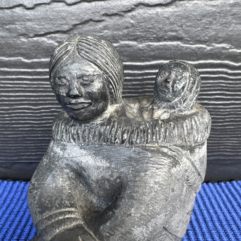 A WOLF ORIGINAL The Wolf Sculpture Inuit & Dogs Soapstone Statue ...