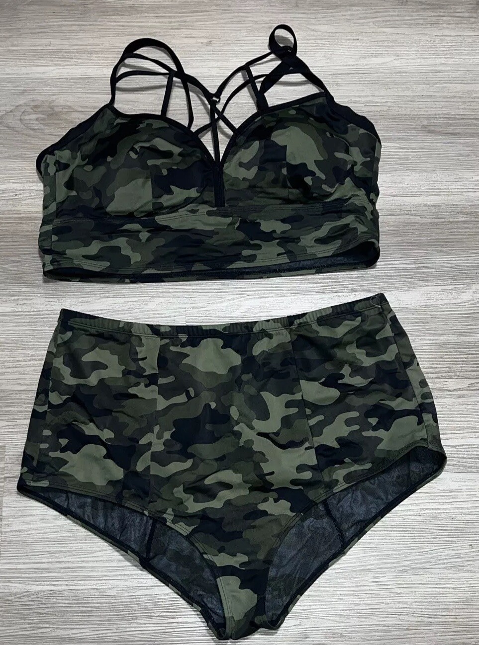 Torrid Camo 2 Piece Camo Swinsuit Size 3 | eBay