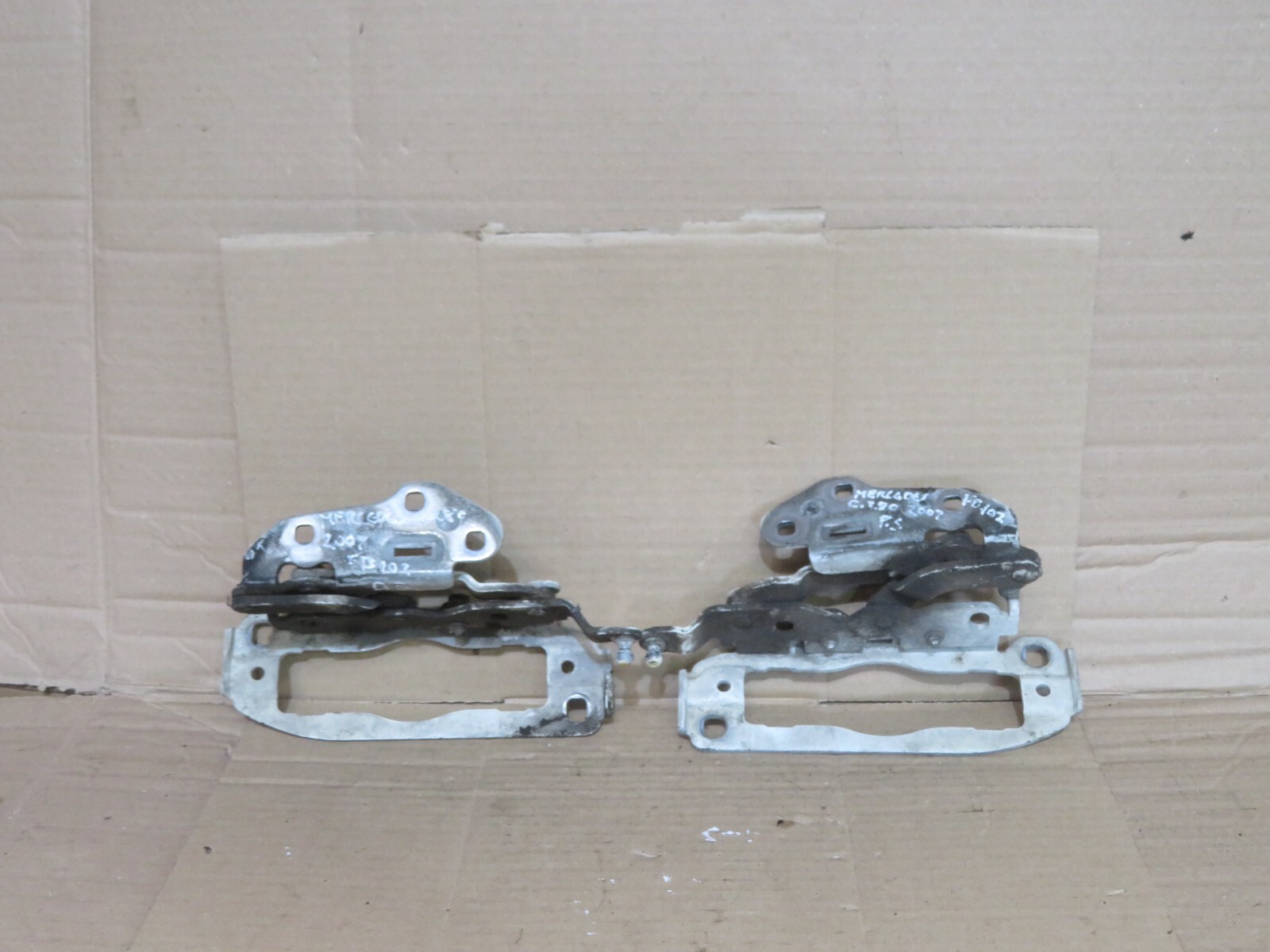 MERCEDES C-CLASS C280 SEDAN 2007 PAIR OF FRONT BONNET HOOD HINGES ...