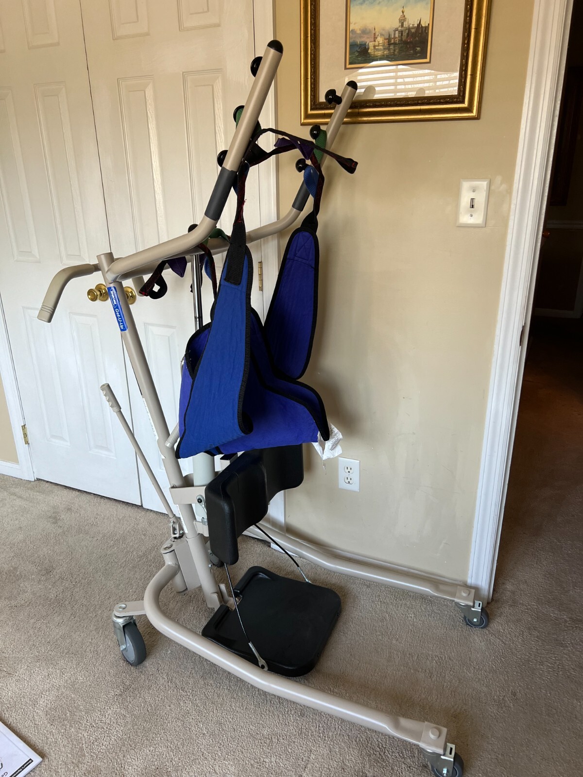 Invacare Get-U-Up Hydraulic Sit to Stand Patient Lift, 350 lb. Weight ...