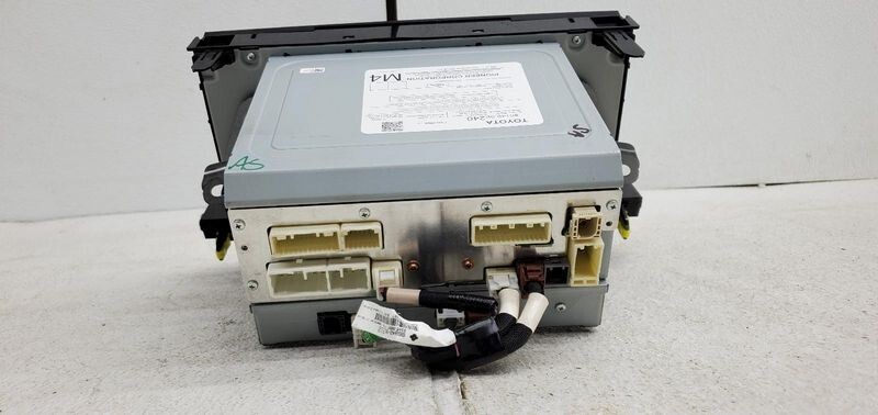 2017 2018 2019 Toyota Highlander Radio Display and Receiver ID P11329 ...