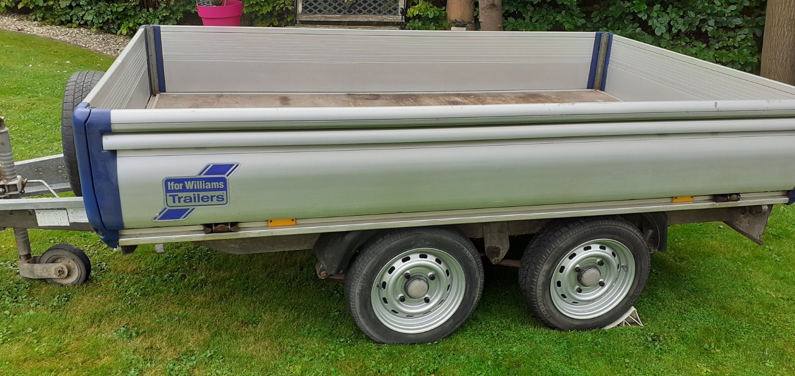 classified ad IFOR WILLIAMS 2000kg EUROLIGHT Twin Axle Trailer ...