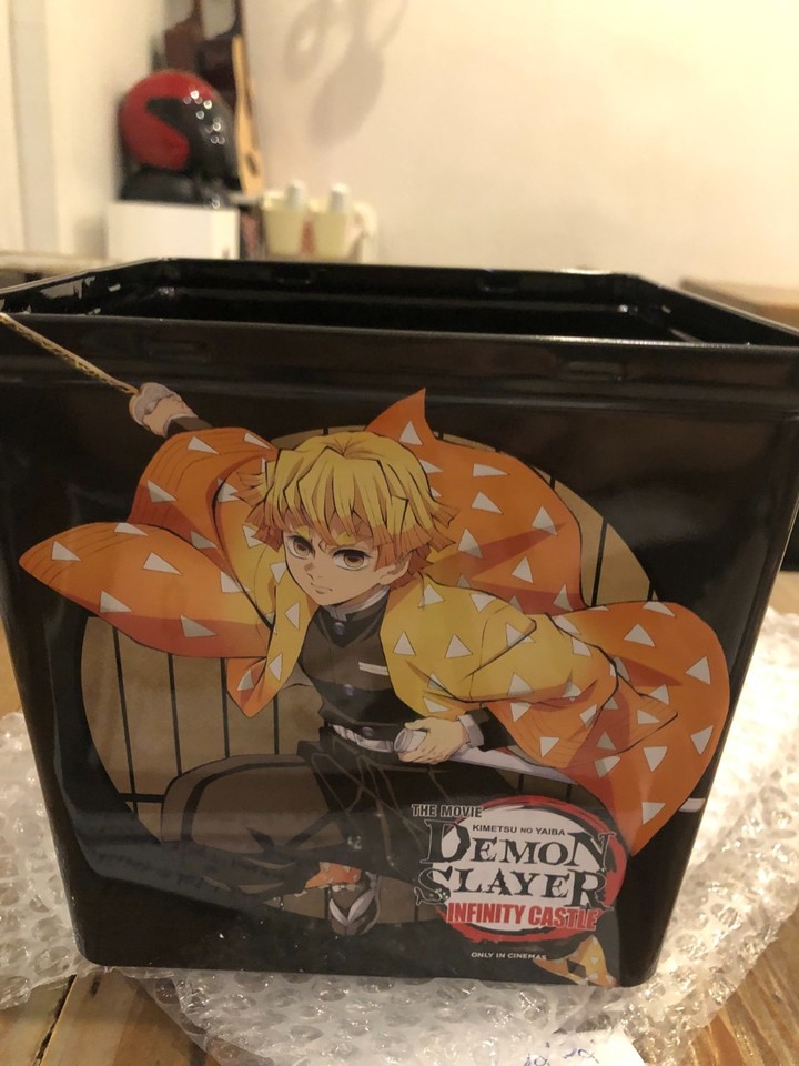 Demon Slayer Infinity Castle 130oz LED Popcorn Bucket 2025 SF – Minor ...