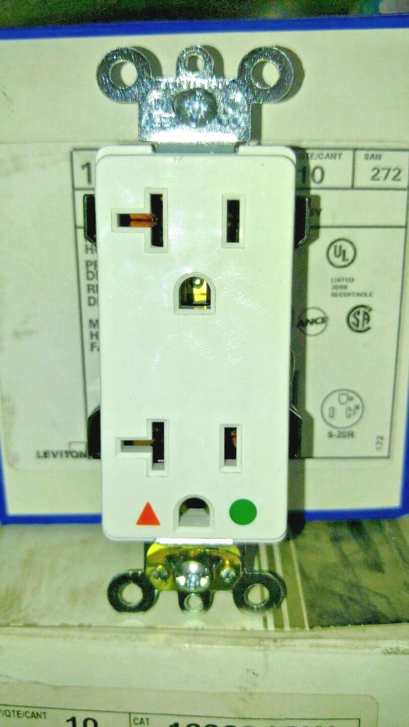 Leviton White Decora Hospital ISO Ground Receptacle Duplex Outlet 20a ...