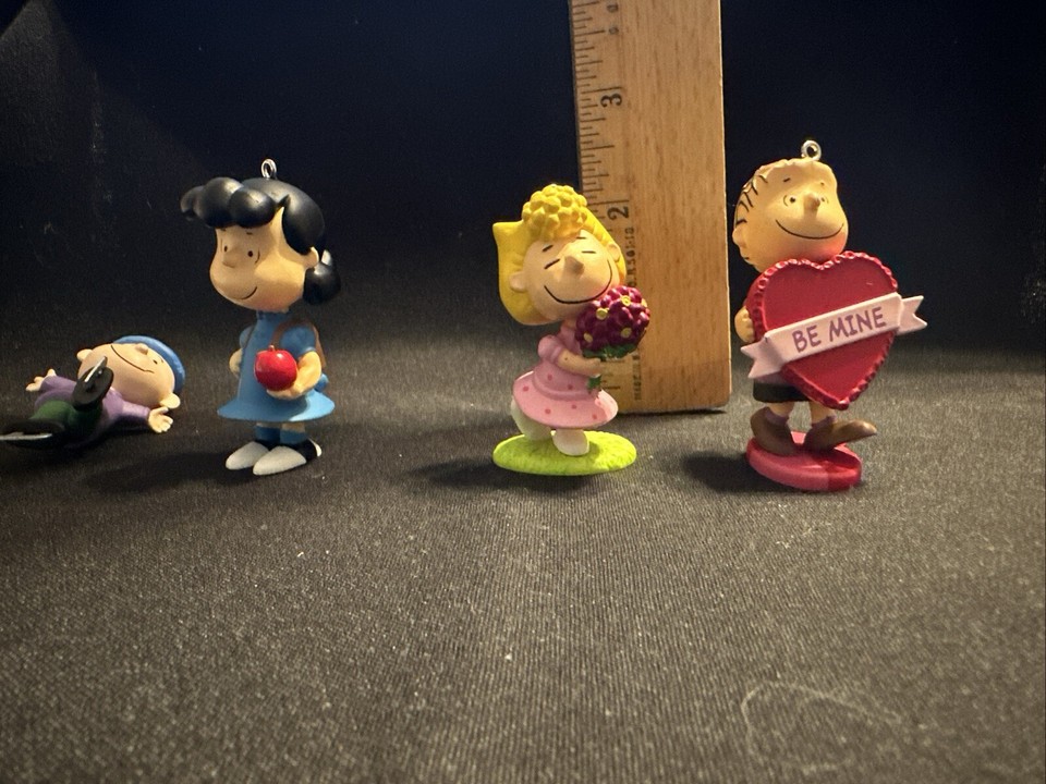 Set of 4 Vintage Peanuts Charlie Brown Schultz Christmas Ornament ...