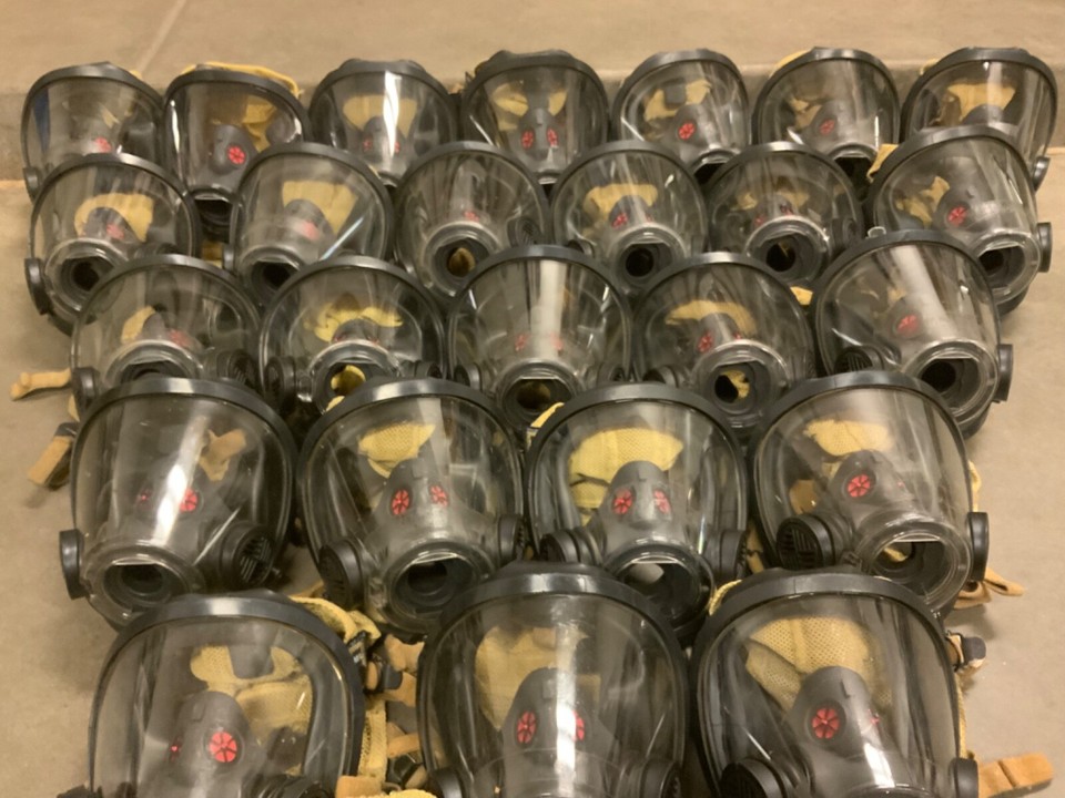 SCOTT AV-3000 HT MASK w/KEVLAR NETTING SIZE MEDIUM Firefighter SCBA AIR ...