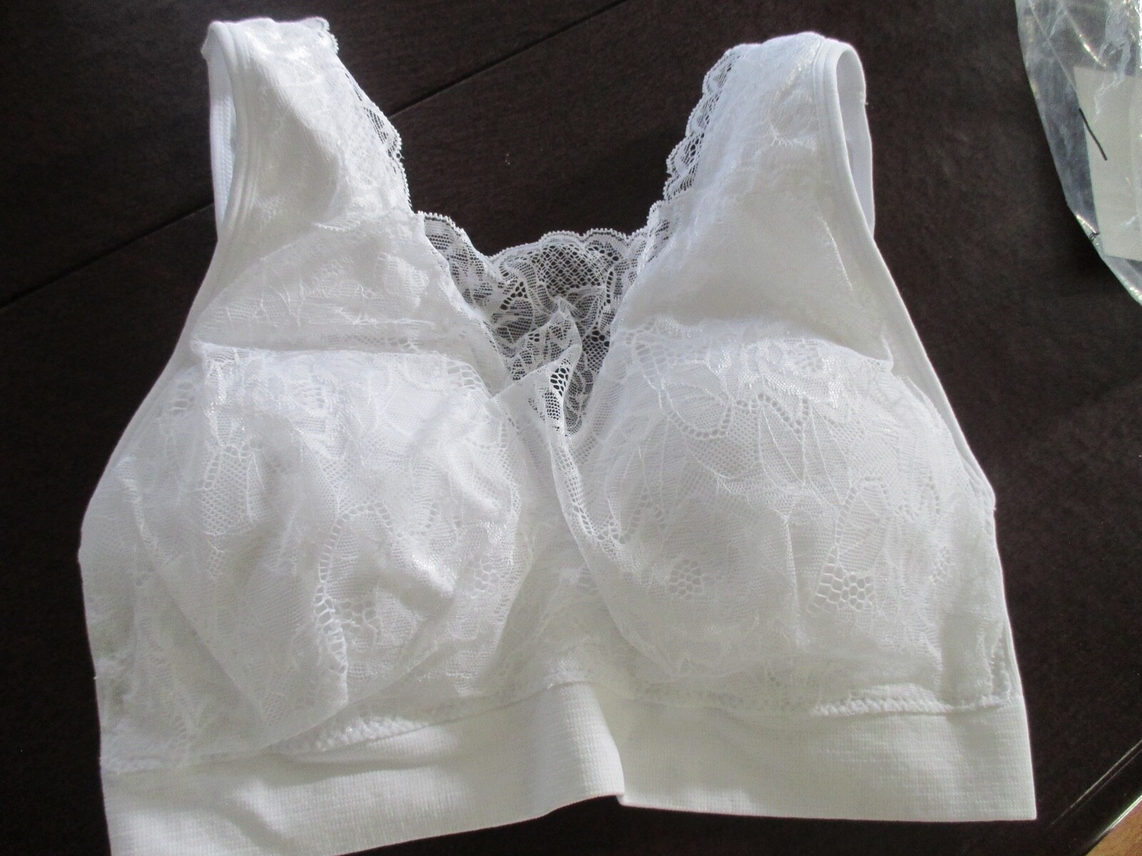 Breezies~Lace Seamless Cami Wirefree Bra~with Removable Modesty Pads ...