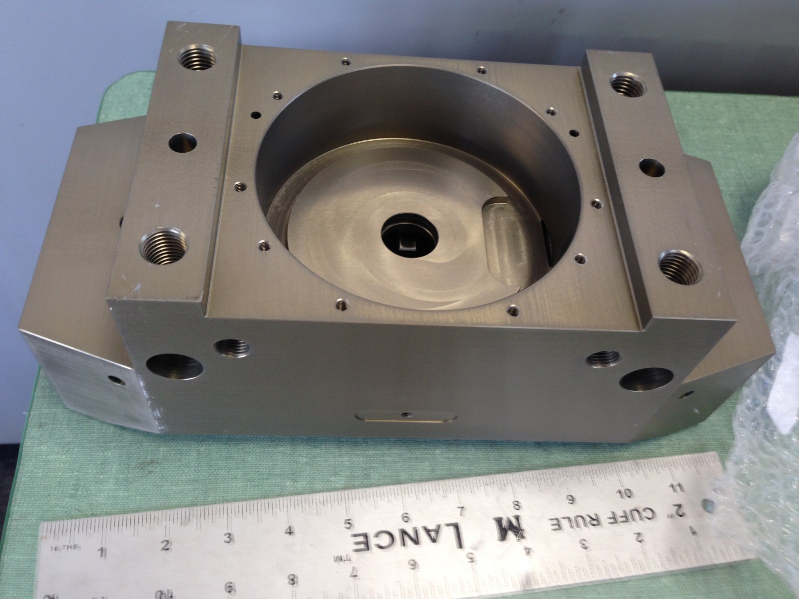 SCHUNK PGN 300/2 GEHAUSE MIT GRUNDBACKEN 2-FINGER PARALLEL GRIPPER ...